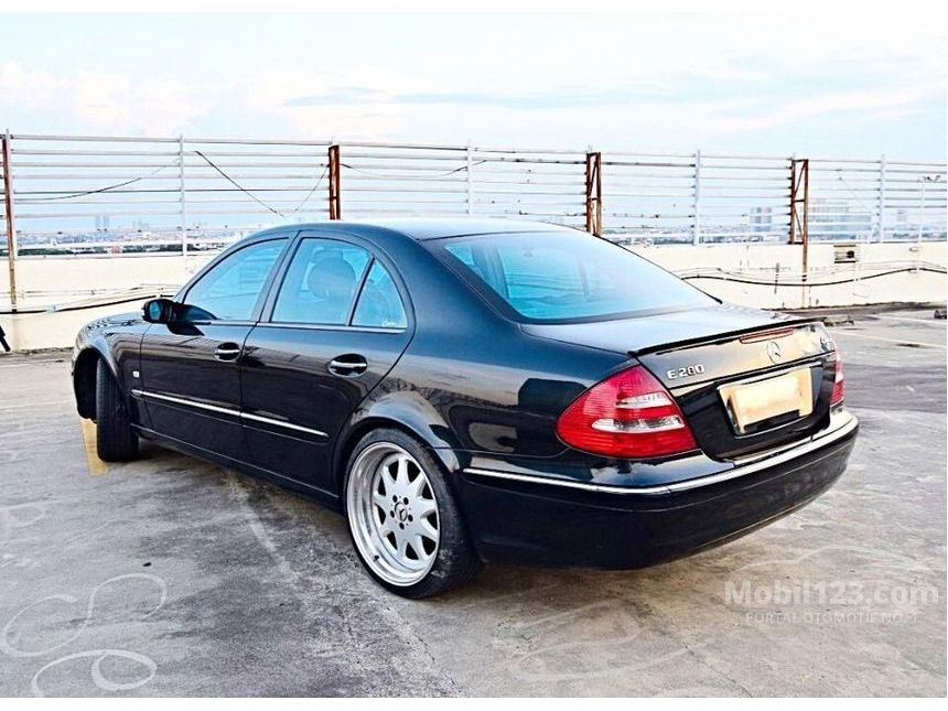 Jual Mobil Mercedes-Benz E260 2005 E260 2.6 di Banten Automatic Sedan ...