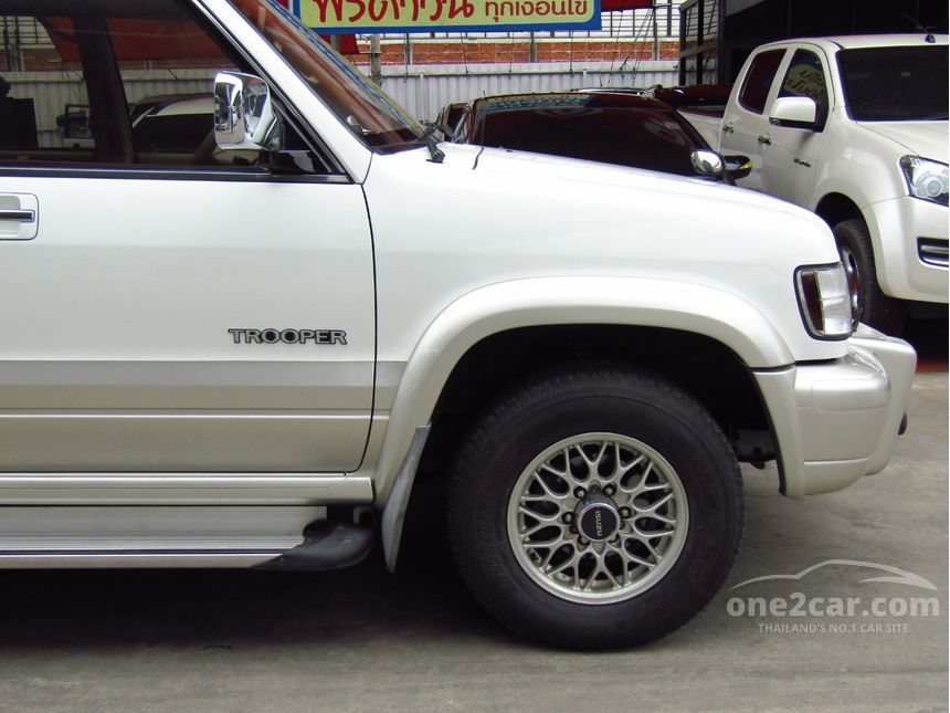 Isuzu Trooper 2001 SE 3.2 in กรุงเทพและปริมณฑล Automatic SUV สีขาว for ...
