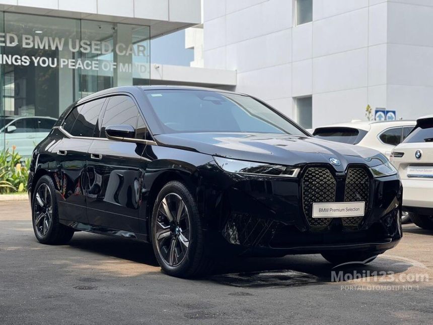 Jual Mobil BMW iX 2023 xDrive40 Sport di DKI Jakarta Automatic Wagon ...