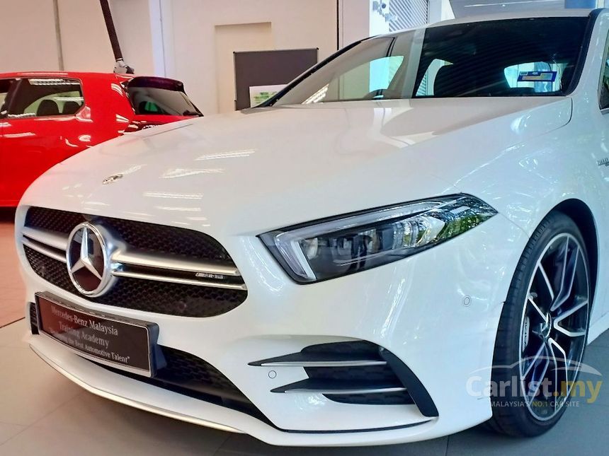Mercedes-Benz A35 AMG 2019 4MATIC 2.0 in Johor Automatic Sedan White ...