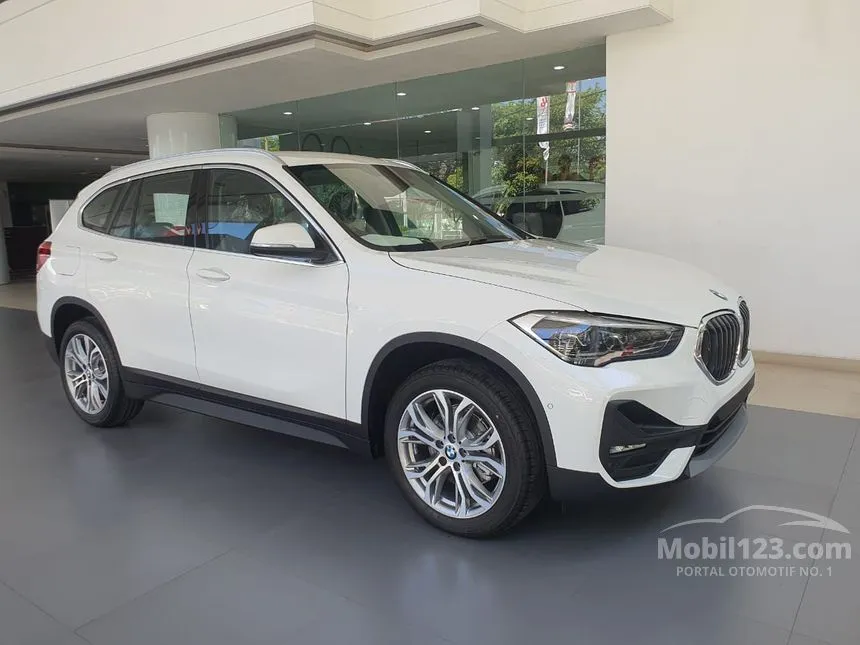 Jual Mobil BMW X1 2022 sDrive18i Dynamic 1.5 di DKI Jakarta Automatic ...