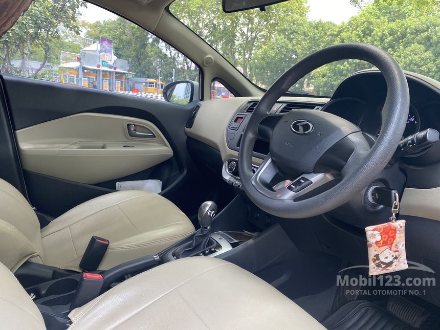 Jual Mobil KIA Rio 2013 UB 1.4 di DKI Jakarta Automatic Hatchback Putih ...