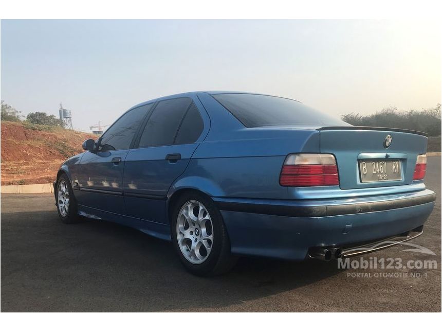 Jual Mobil BMW 320i 1994 E36 2.0 Automatic 2.0 di Jawa Barat Automatic Sedan Biru Rp 69.000.000 ...