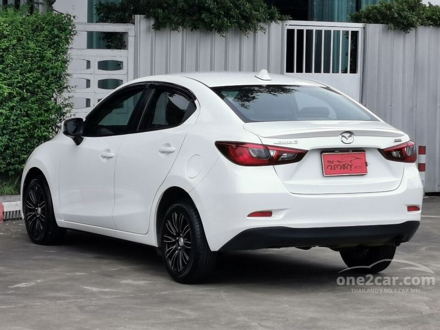 Mazda 2 2017 Standard 1.3 in กรุงเทพและปริมณฑล Automatic Sedan สีขาว ...