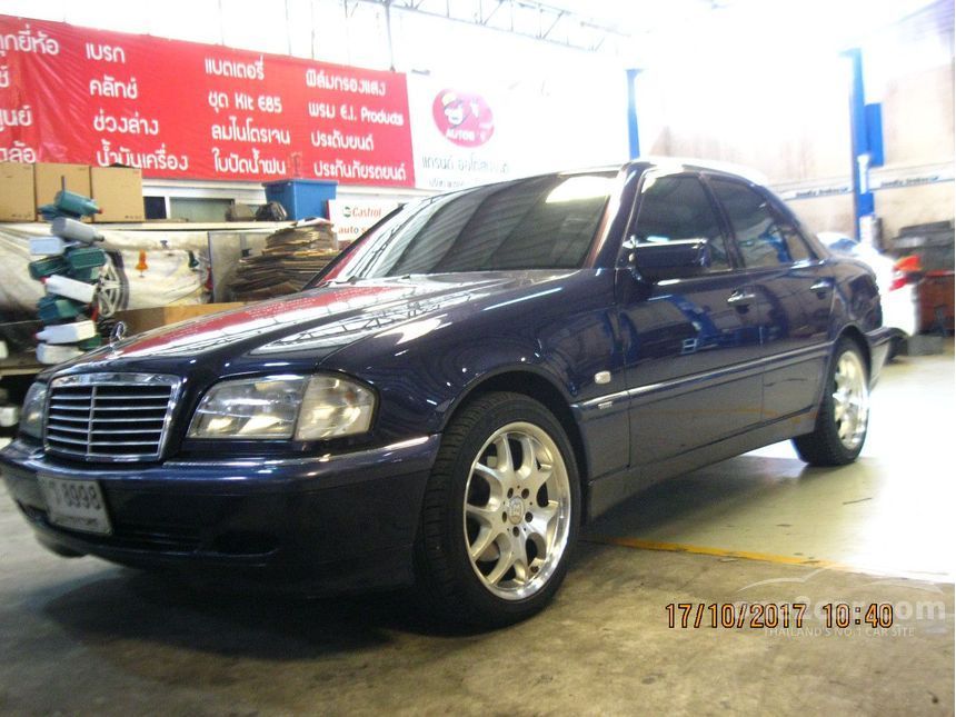 Mercedes-Benz C240 2001 2.4 in กรุงเทพและปริมณฑล Automatic Sedan สีน้ำ ...