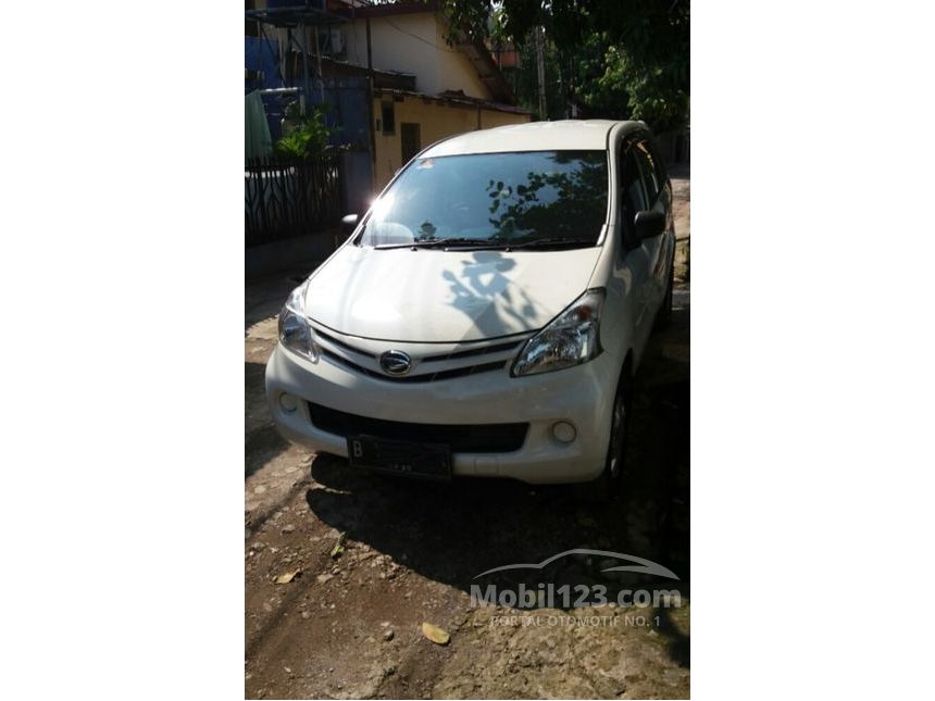 Jual Mobil Daihatsu Xenia 2015 X PLUS 1.3 di Jawa Barat Manual MPV ...