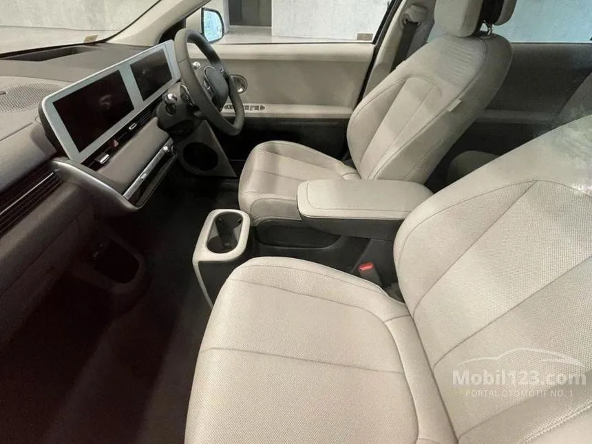 Jual Mobil Hyundai IONIQ 2022 Electric Signature di DKI Jakarta ...