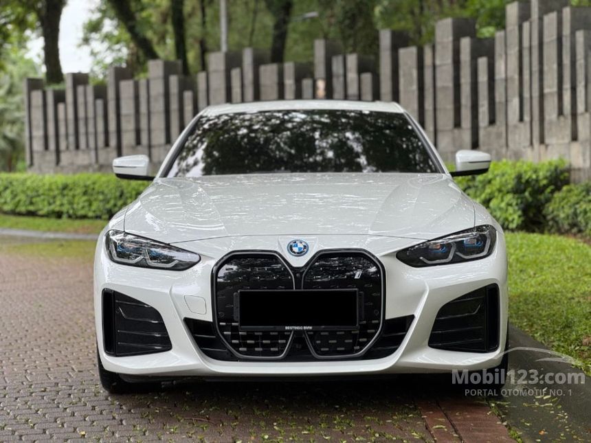 Jual Mobil BMW i4 2023 eDrive40 M Sport di DKI Jakarta Automatic Coupe ...