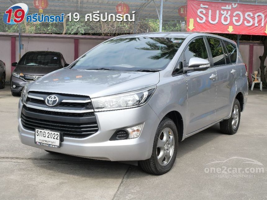 2017 Toyota Innova 2.0 (ปี 16-20) Crysta E Wagon for sale on One2car