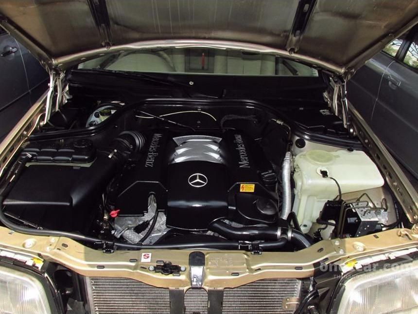 Mercedes-Benz C240 2001 2.4 in กรุงเทพและปริมณฑล Automatic Sedan สีทอง ...