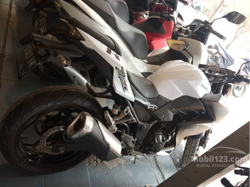 Jual Motor Kawasaki Z250 2014 0.3 di Jawa Barat Manual Others Putih Rp ...