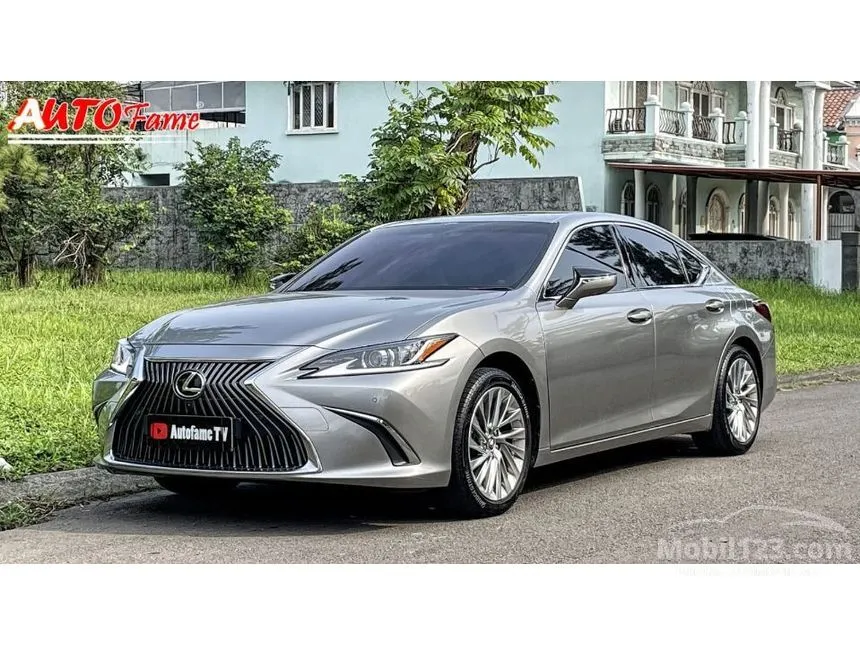 Jual Mobil Lexus ES250 2019 Ultra Luxury 2.5 di DKI Jakarta Automatic Sedan Abu-abu Rp 925.000. ...