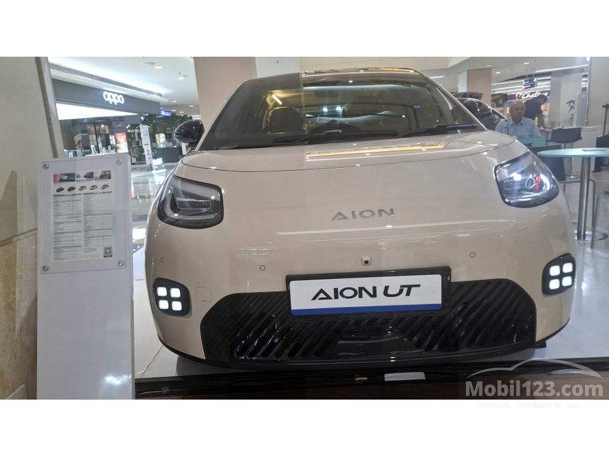 Jual Mobil GAC AION UT 2025 Standard di DKI Jakarta Automatic Hatchback ...