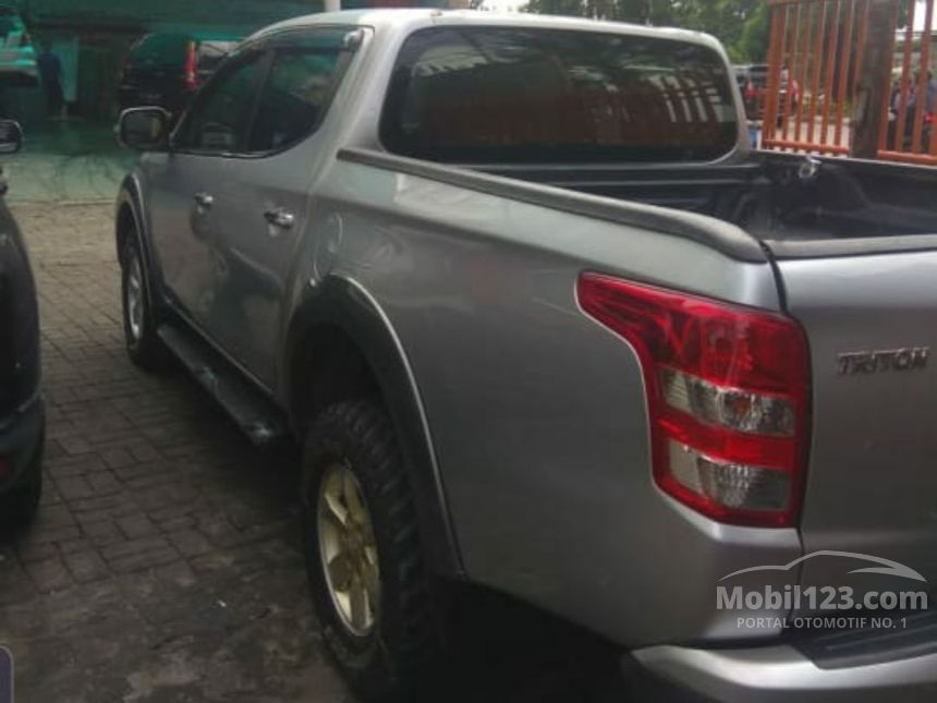Jual Mobil Mitsubishi Triton 2016 EXCEED 2.5 di DKI Jakarta Manual Pick ...