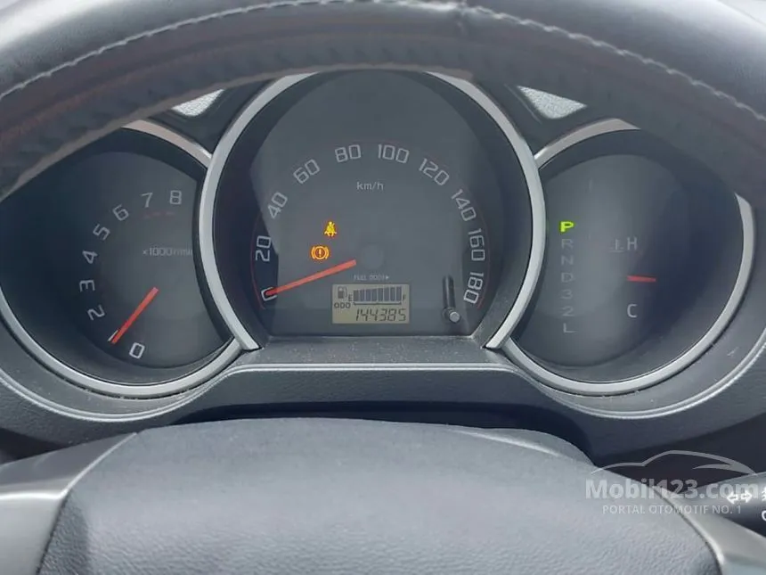 Jual Mobil Toyota Rush 2016 TRD Sportivo Ultimo 1.5 di Sumatera Barat ...