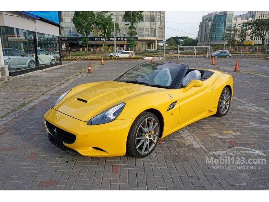 Jual Mobil Ferrari California 2013 California 4.3 di Jawa Timur ...