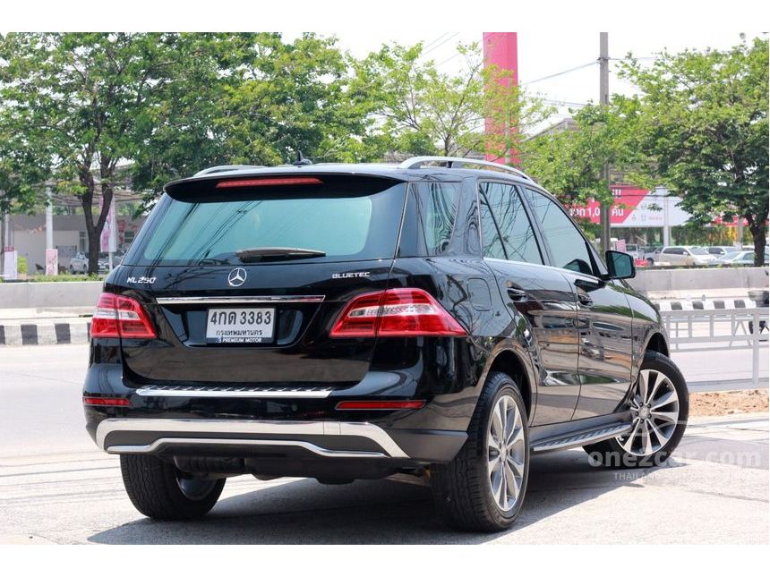 Mercedes-Benz ML250 CDI 2015 2.1 in กรุงเทพและปริมณฑล Automatic SUV สี ...