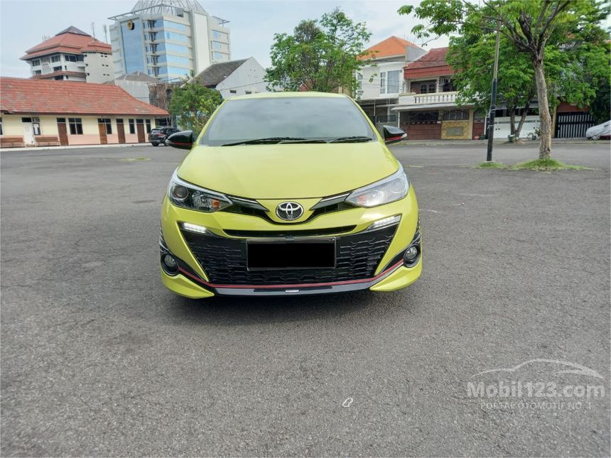 Jual Mobil Toyota Yaris 2019 TRD Sportivo 1.5 di Jawa Timur Automatic ...