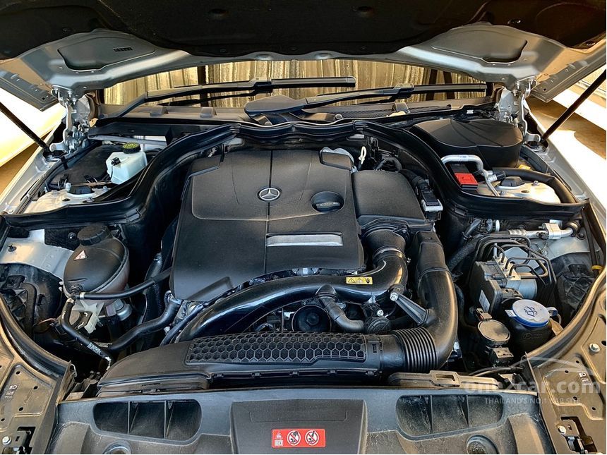 Mercedes-Benz E200 2015 W207 (ปี 10-16) AMG Dynamic 2.0 เกียร์อัตโนมัติ ...