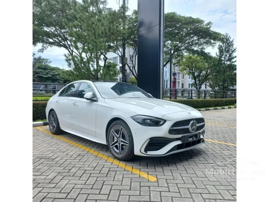 Jual Mobil Mercedes-Benz C300 2023 AMG Line 2.0 di DKI Jakarta ...