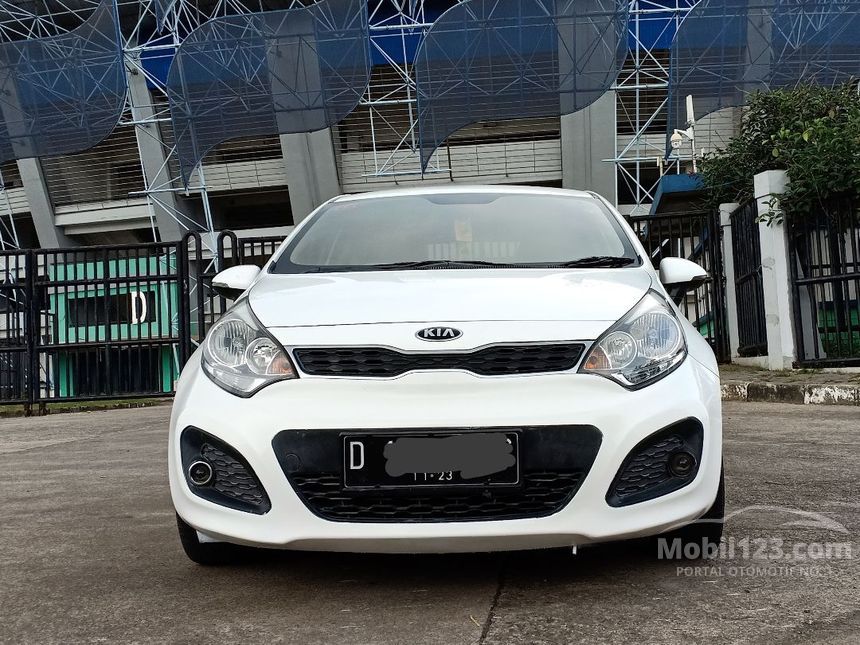 Jual Mobil KIA Rio 2013 1.4 di Jawa Barat Automatic Hatchback Putih Rp ...