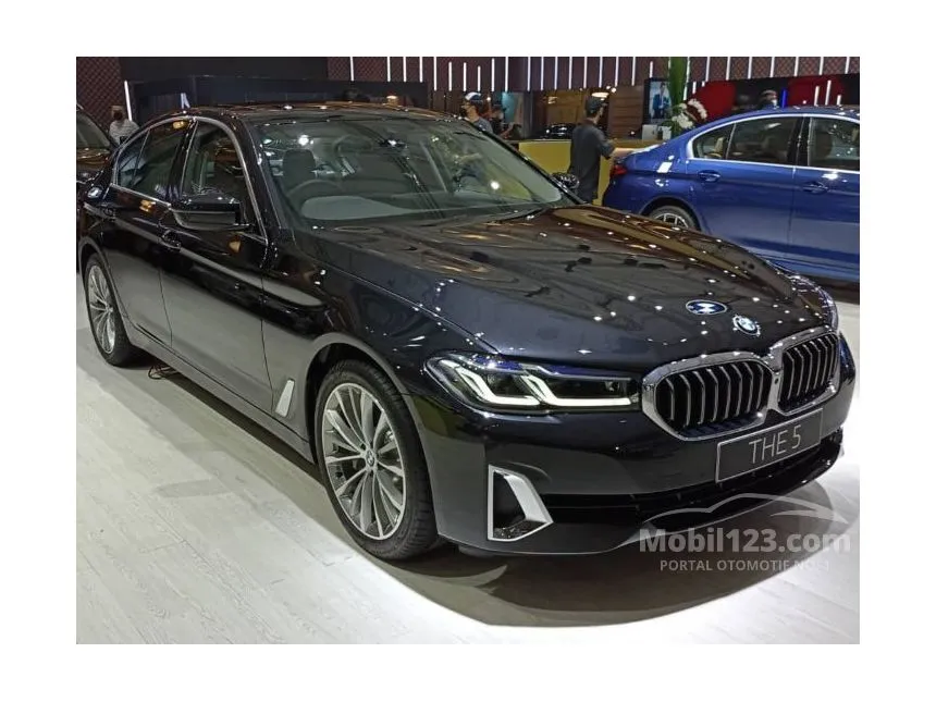 Jual Mobil BMW 530i 2022 Opulence 2.0 di DKI Jakarta Automatic Sedan ...