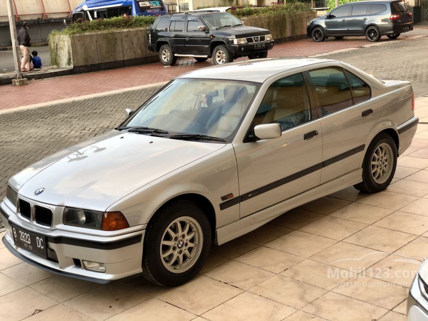 Jual Mobil BMW 320i 1995 E36 2.0 Automatic 2.0 di DKI Jakarta Automatic Sedan Silver Rp 90.000. ...