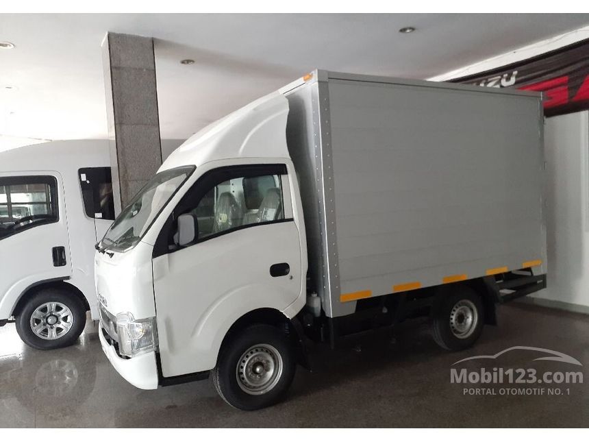 Jual Mobil Isuzu Traga 2024 Box Full Aluminium Single Cab 2.5 di DKI ...