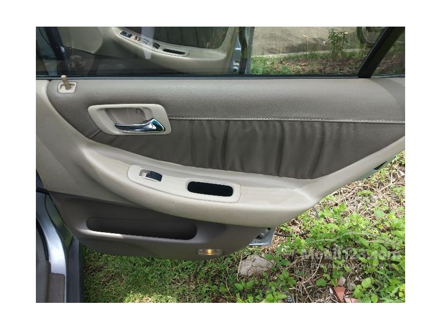 Jual Mobil Honda Accord 2003 VTi 2.3 di DKI Jakarta Manual Sedan Silver ...