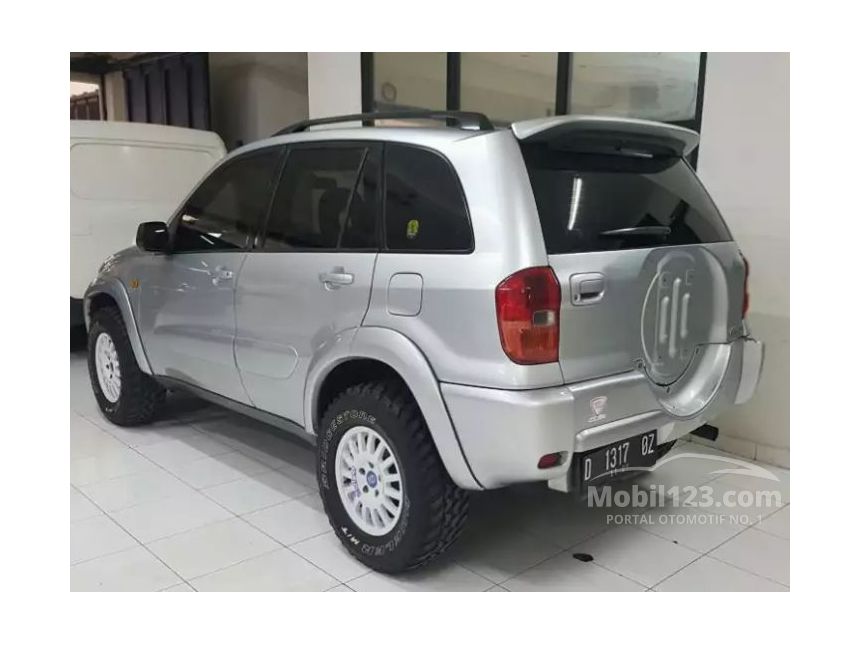 Jual Mobil Toyota RAV4 2001 2.0 di Jawa Barat Automatic SUV Silver Rp ...