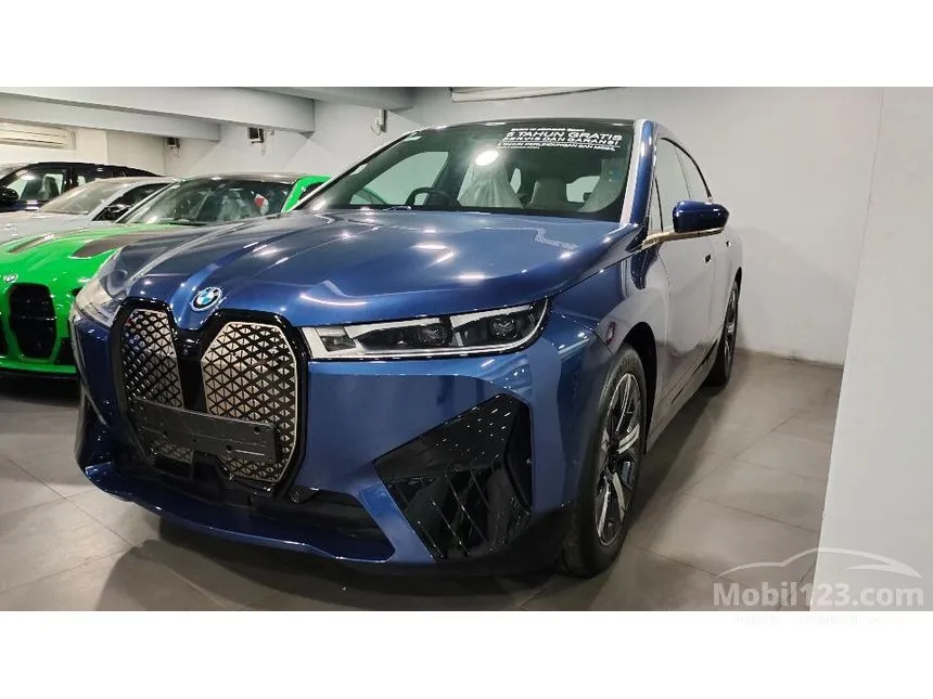 Jual Mobil BMW iX 2023 xDrive40 Sport di DKI Jakarta Automatic Wagon ...