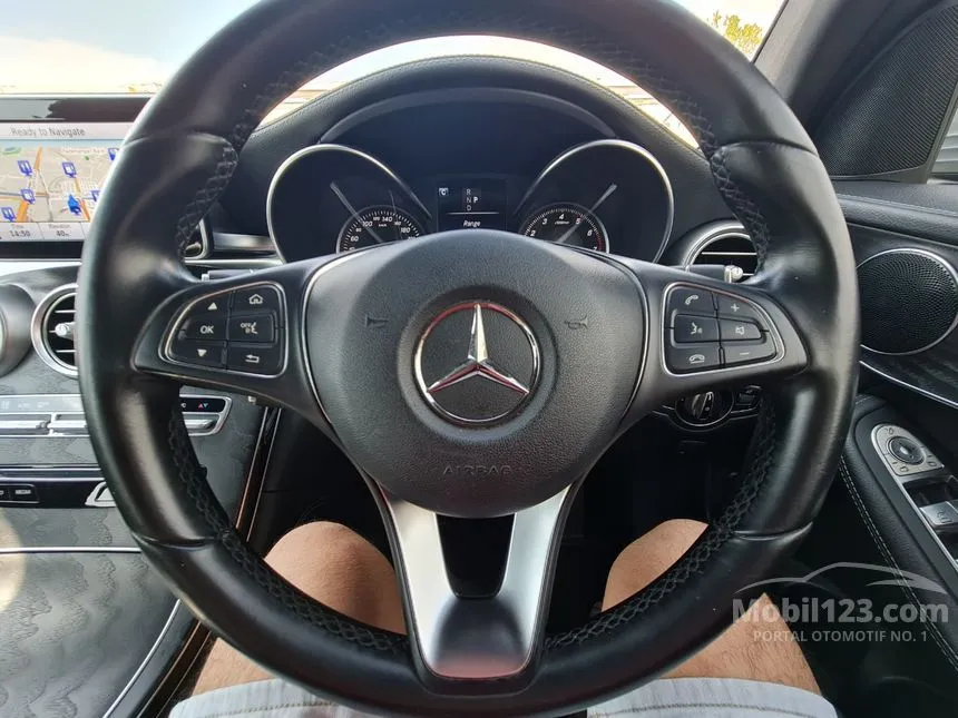 Jual Mobil Mercedes-Benz GLC250 2015 Exclusive 4MATIC 2.0 di DKI ...