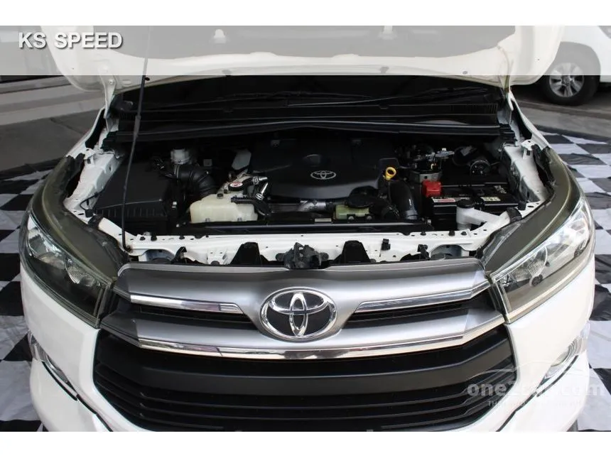 2017 Toyota Innova 2.8 (ปี 16-22) Crysta G Wagon for sale on One2car