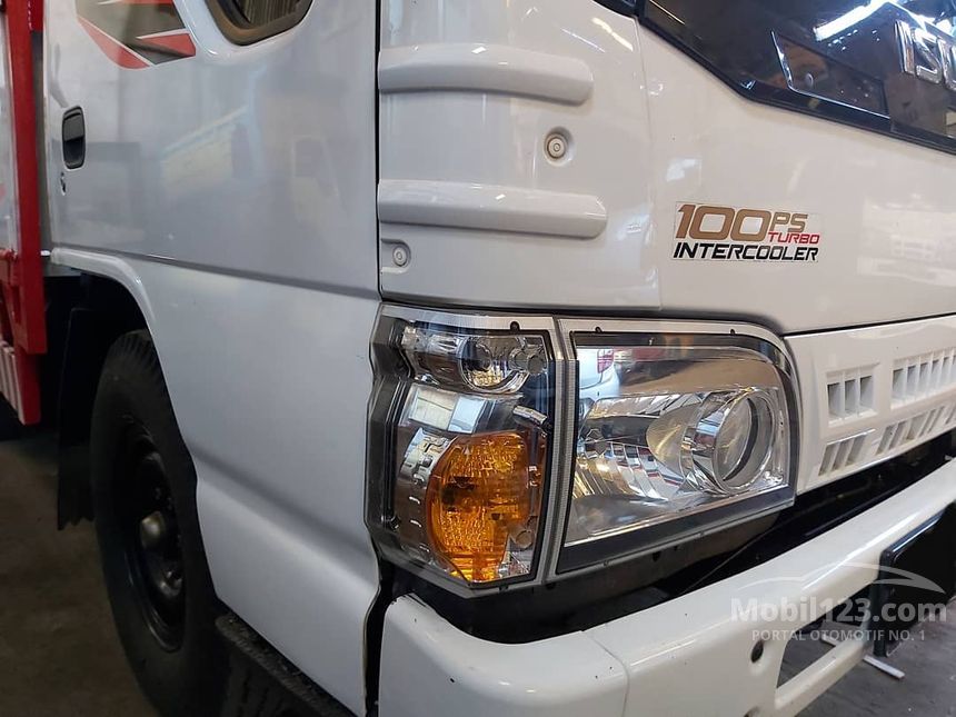 Jual Mobil Elf Elf 2017 2.8 di Jawa Timur Manual Trucks Putih Rp 175. ...