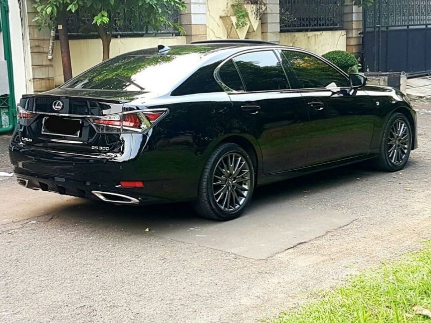 Jual Mobil Lexus GS300 2017 F Sport 2.0 di DKI Jakarta Automatic Sedan ...