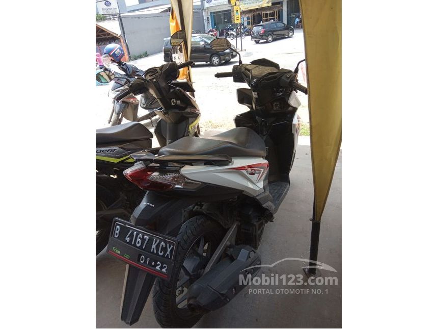 Jual Motor Honda Vario 2016 125 0.1 di Jawa Barat Automatic Others ...