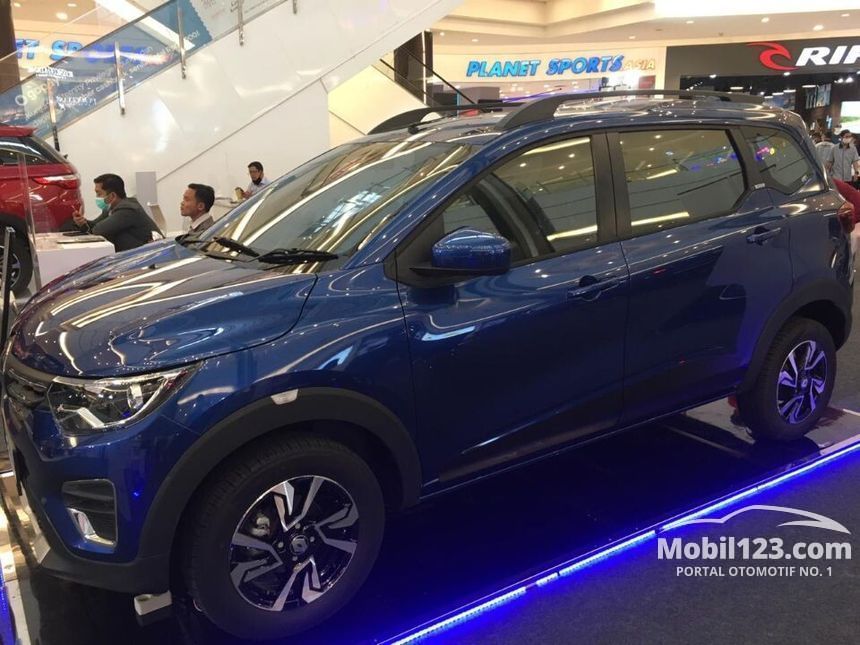 Jual Mobil Renault Triber 2020 RXZ 1.0 di Banten Automatic Wagon Biru ...