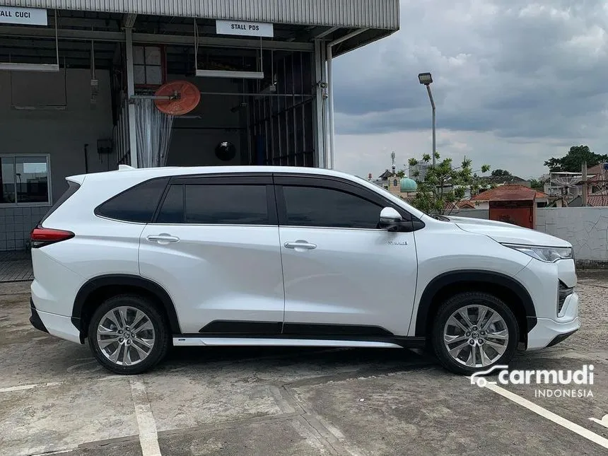 Toyota Kijang Innova Zenix 2023 Q HV TSS Modellista 2.0 in DKI Jakarta ...