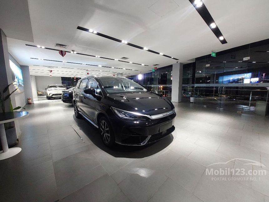 Jual Mobil BYD M6 2024 EV Superior di DKI Jakarta Automatic Wagon Hitam ...