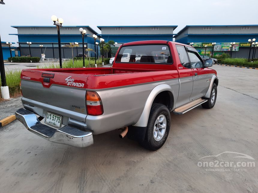 2000 Mitsubishi Strada 2.8 MEGA CAB GLX Pickup MT 4WD มือสอง One2car