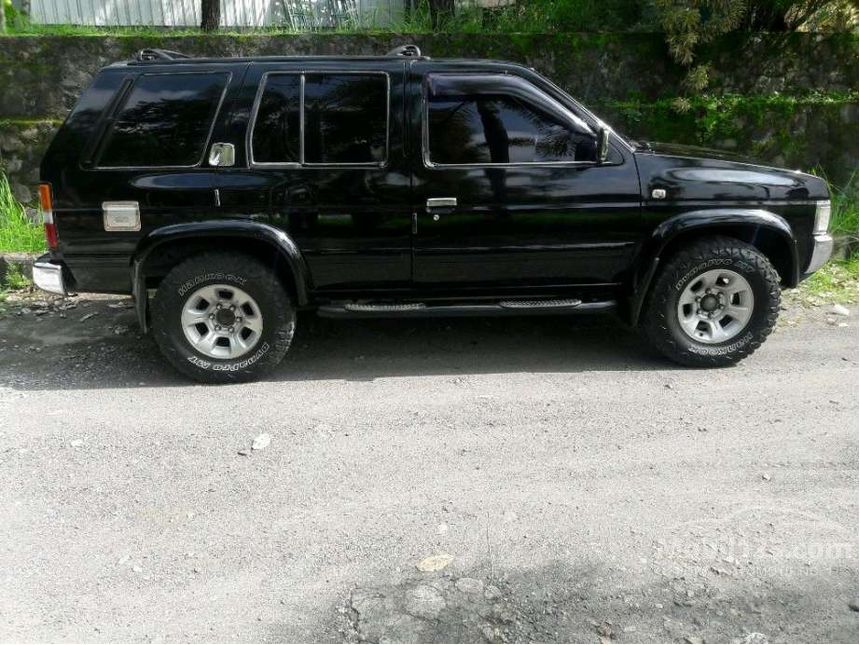 Jual Mobil Nissan Terrano 2001 Spirit 2.4 di Nusa Tenggara Barat Manual ...