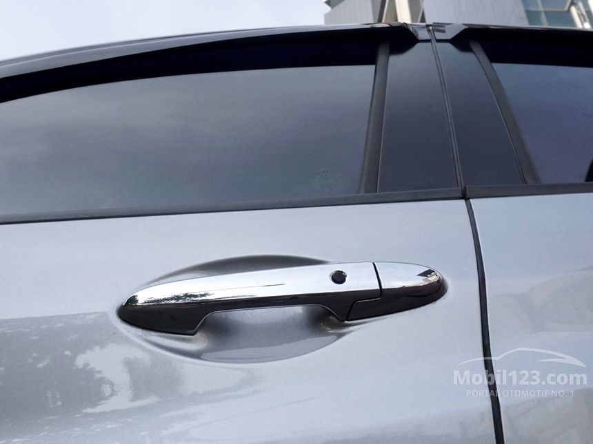 Jual Mobil Honda HR-V 2016 E 1.5 di DKI Jakarta Automatic SUV Silver Rp ...