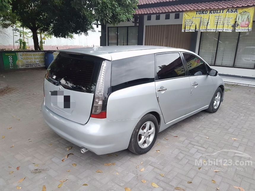 Jual Mobil Mitsubishi Grandis 2005 NA 2.4 di Yogyakarta Automatic MPV ...