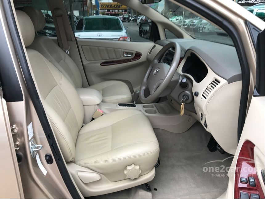 Toyota Innova 2006 V 2.0 in กรุงเทพและปริมณฑล Automatic Wagon สีน้ำตาล ...