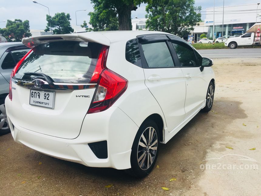 Honda Jazz 2016 SV i-VTEC 1.5 in ภาคตะวันออก Automatic Hatchback สีขาว ...