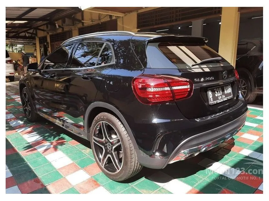 Jual Mobil Mercedes-Benz GLA200 2019 AMG 1.6 di Jawa Barat Automatic ...