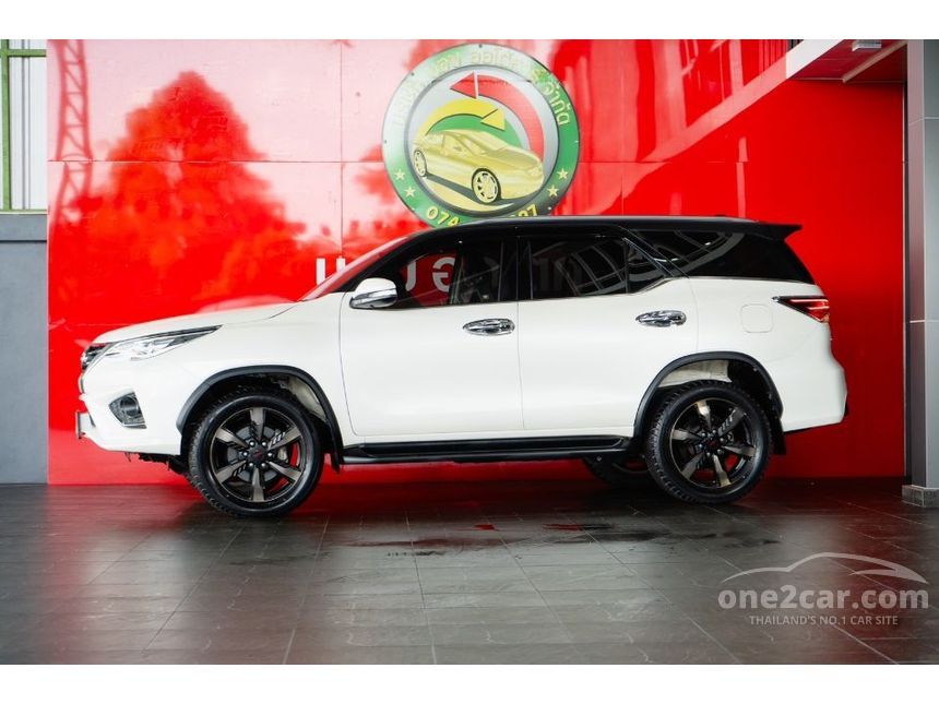 2017 Toyota Fortuner 2.8 (ปี 15-25) TRD Sportivo SUV มือสอง One2car