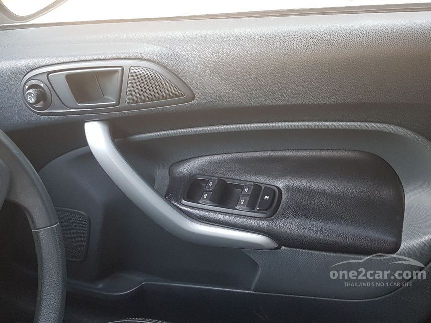 Ford Fiesta 2012 Style 1.4 in กรุงเทพและปริมณฑล Automatic Hatchback สี ...