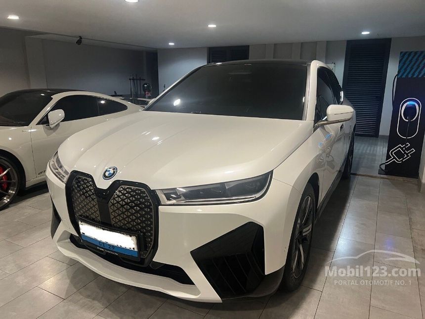 Jual Mobil BMW iX 2023 xDrive40 Sport di DKI Jakarta Automatic Wagon ...