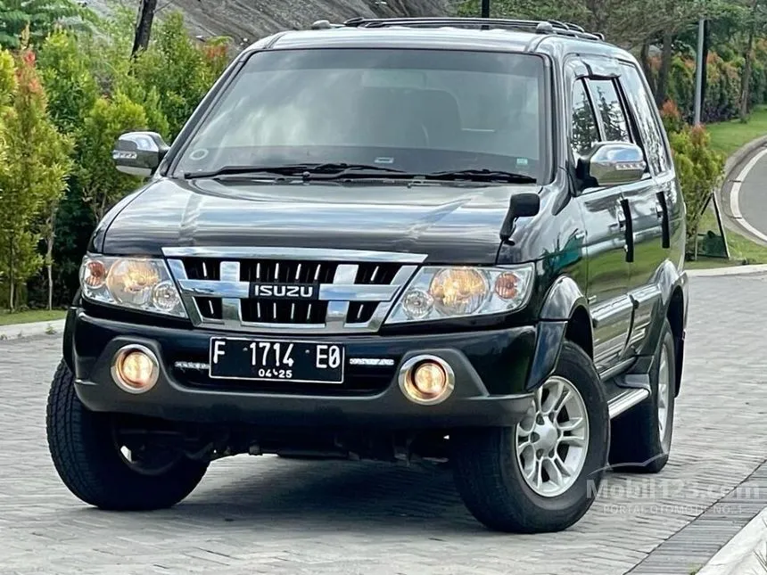 Jual Mobil Isuzu Panther 2015 GRAND TOURING 2.5 di Jawa Tengah Manual ...
